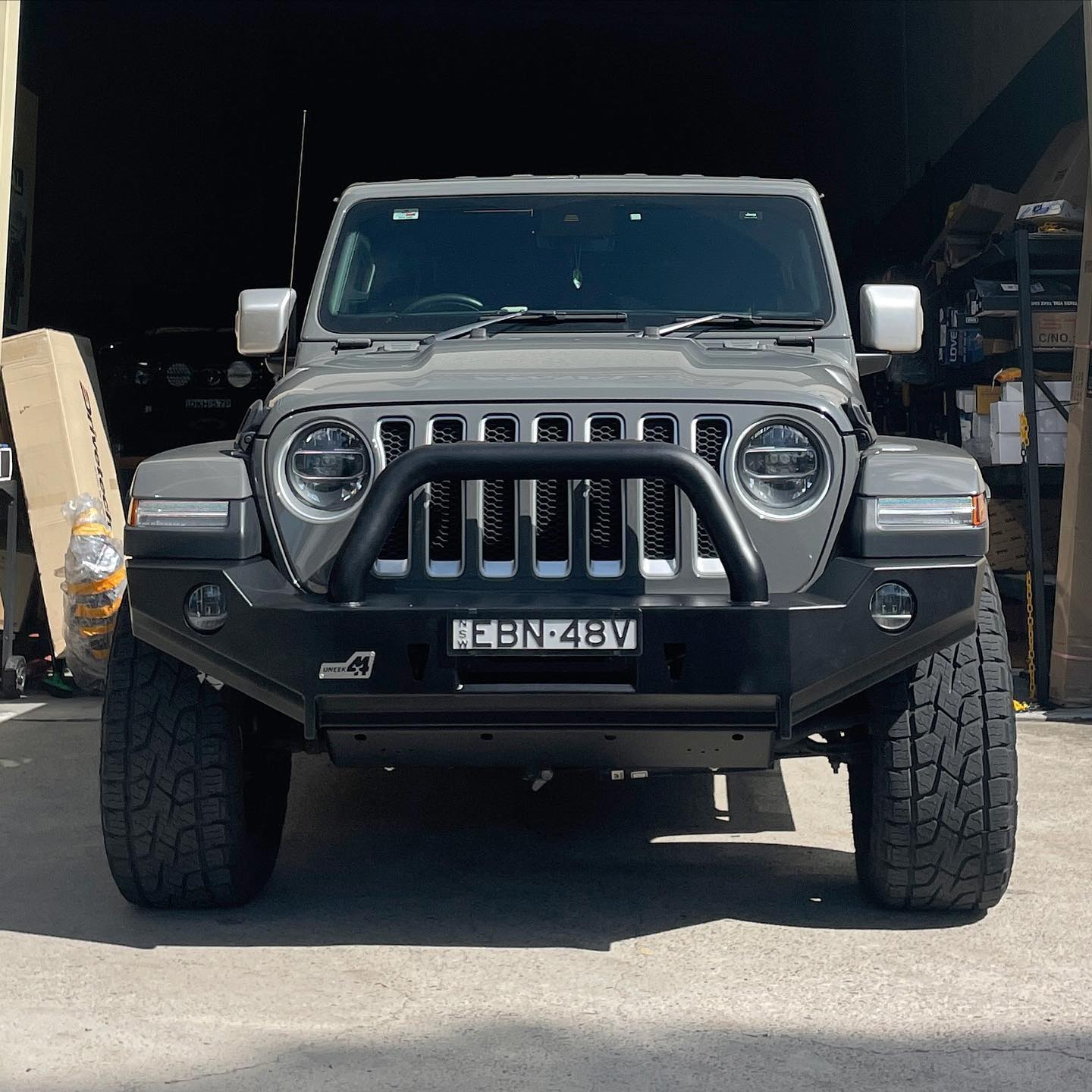 Jeep JL Wrangler front bull bar